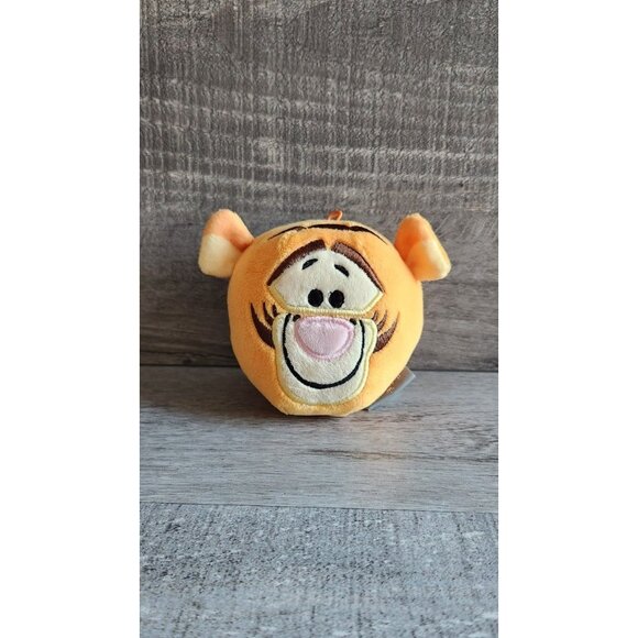 Hallmark | Toys | Vintage 35 Hallmark Winnie The Pooh Tigger Head ...